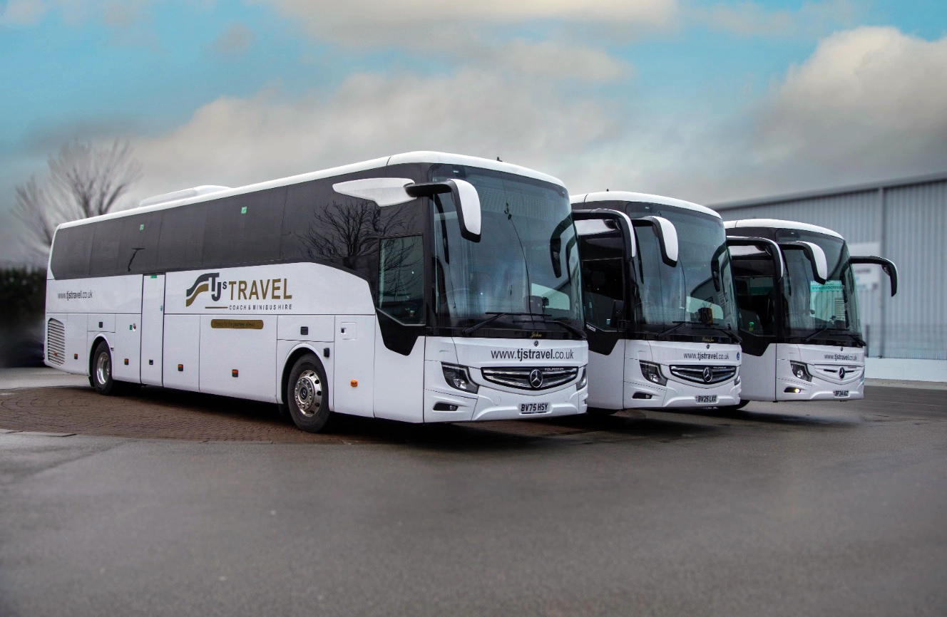 Minibus & Coach Hire in Wakefield | Leeds | Rely On TJs Travel